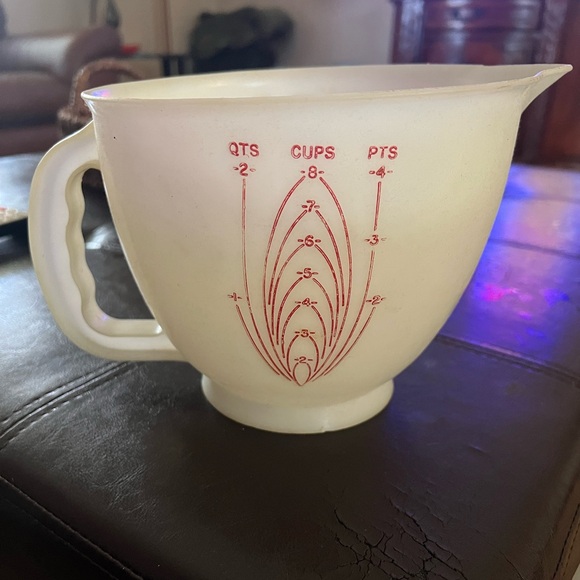 Tupperware | Kitchen | Vintage Tupperware Mix N Store Measuring Pitcher ...